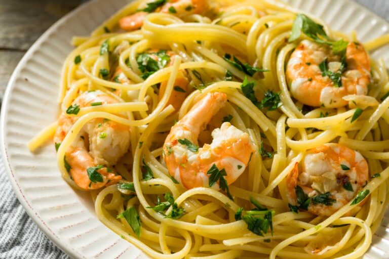 Shrimp Scampi Pasta - Garlic Buttery